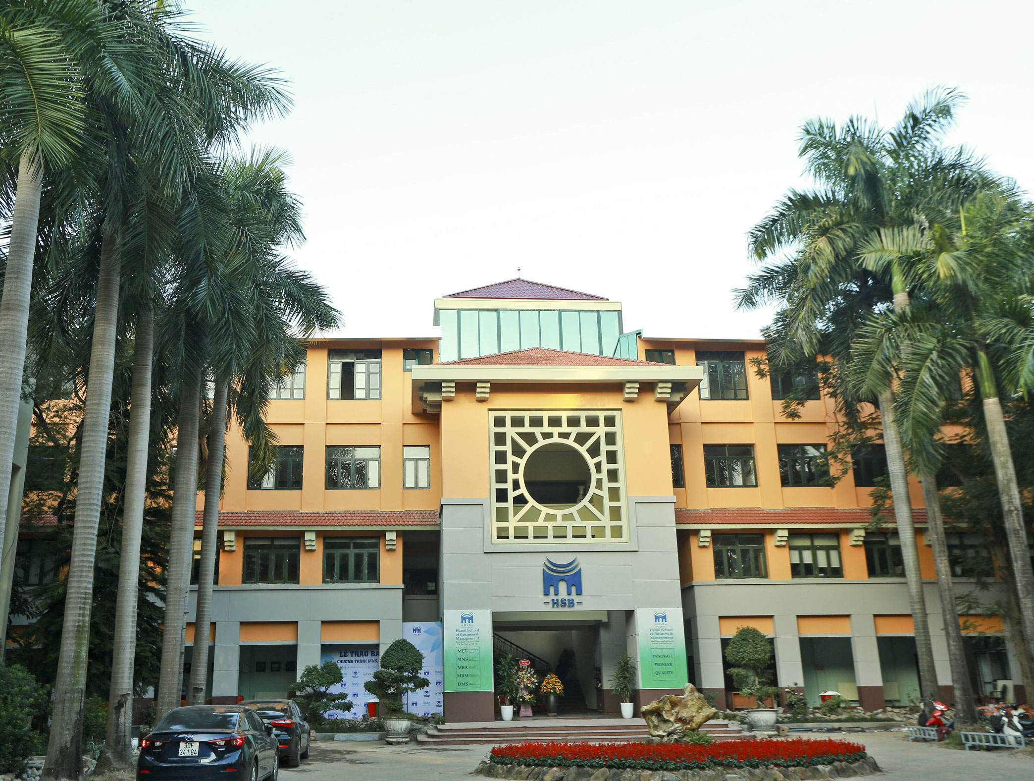 Introduction | Hanoi School of Business and Management (HSB)